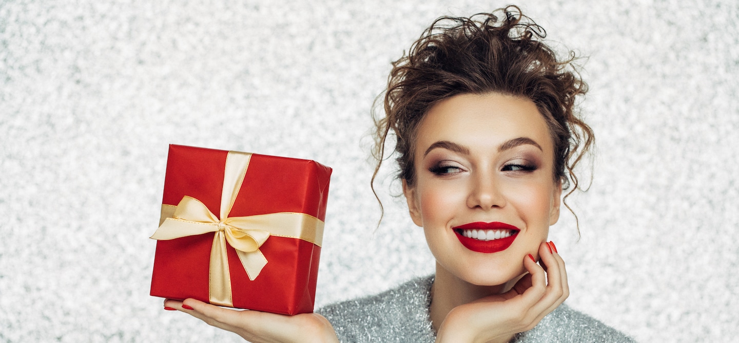 HUM Holiday Gift Guide - WELLNEST