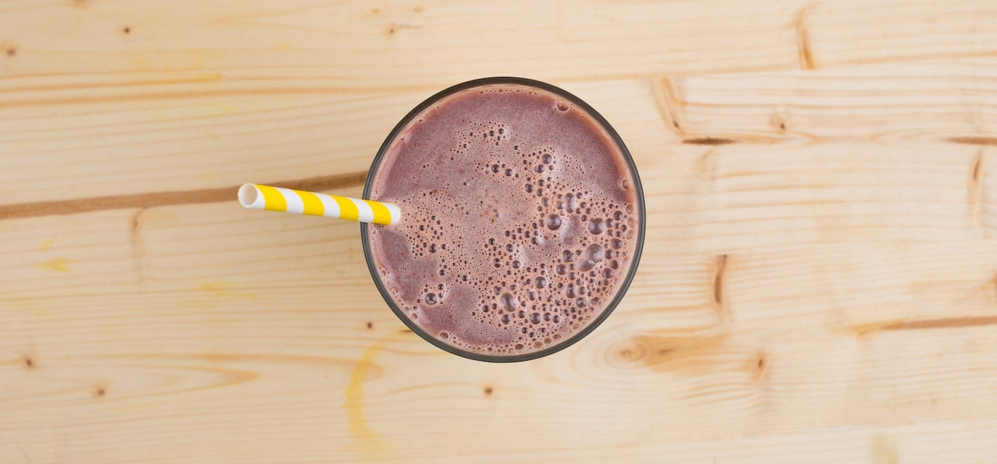A Nutritionist-Approved CBD Chocolate Shake Recipe | HUM Nutrition Blog