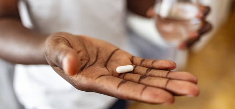 Digestive Enzymes vs. Probiotics: Benefits, Similarities, and ...