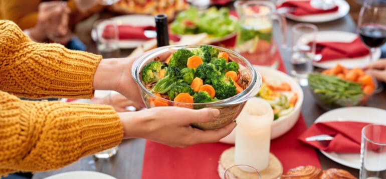 6 Healthy Holiday Recipes that Won’t Leave You Feeling Bloated | HUM ...