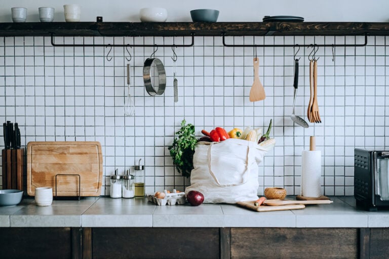 How to Eat Healthy Without Cooking, According to a Dietitian