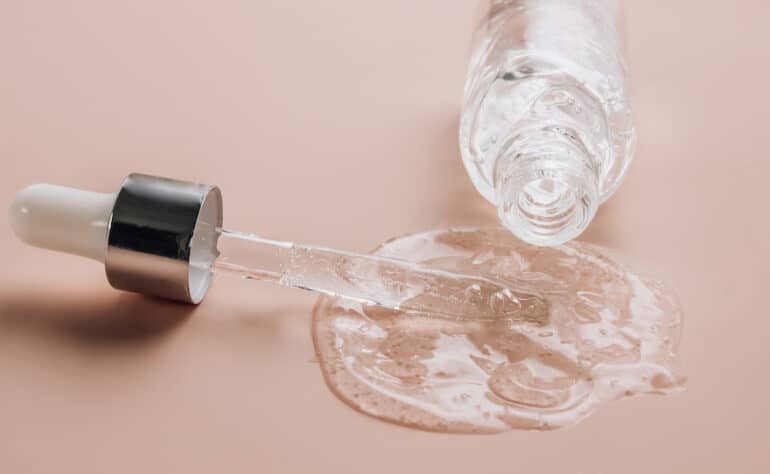 Hyaluronic Acid for Hair: Benefits, How to Apply, And Alternatives ...