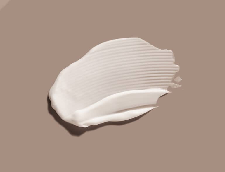 How to Use Retinol like a Beauty Pro for Clear, Glowing Skin | HUM ...